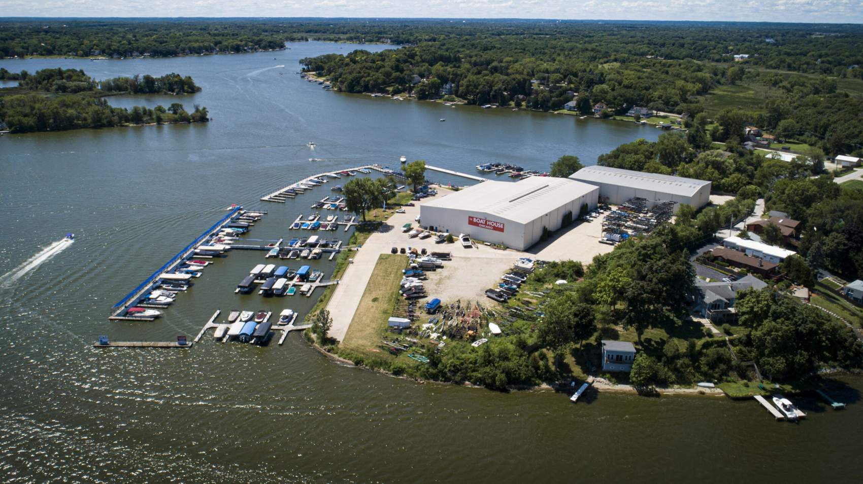 Discover Boating Excellence at The Boat House Chicago - The Boat House